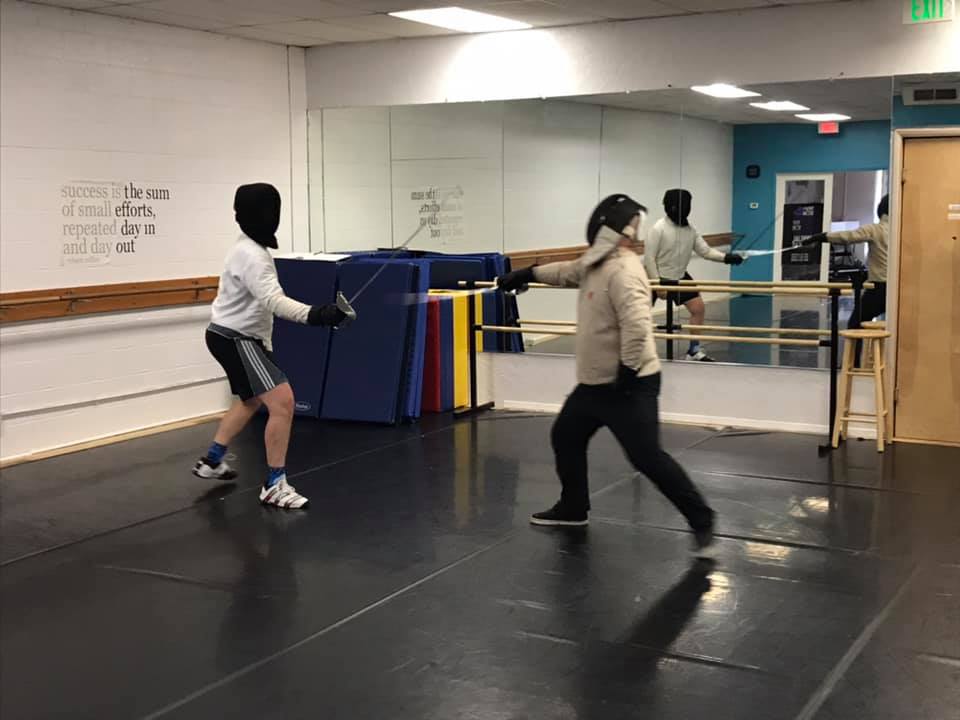 The En Garde Position & Weight Distribution – Capitale Escrime ...